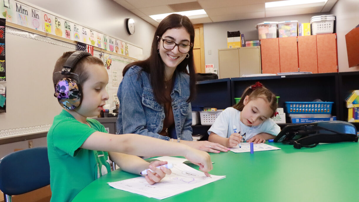 Preparing Teachers to Lead 21st Century Classrooms - Le Moyne College
